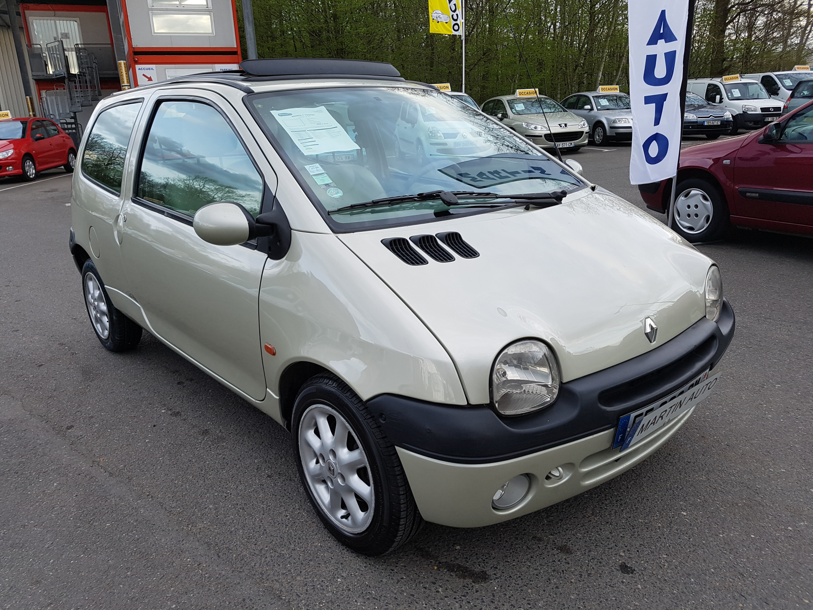 RENAULT TWINGO 1.2i 16V Initiale Quickshift | MARTIN AUTO